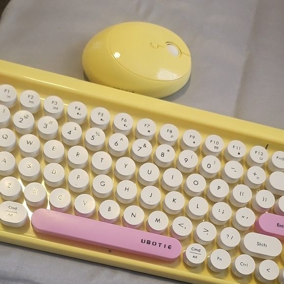 Computers, Laptops & Parts | Yellow And Pink Mechanical Keyboard And ...